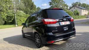 Black Ford C-Max 2013 in Valka, with an engine capacity of 1.60 L and mileage of 209 thousand km for 4995 €, photo 7 on AUTOMOTO.COM.LV