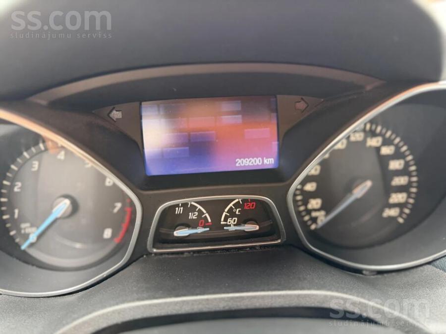 Black Ford C-Max 2013 in Valka, with an engine capacity of 1.60 L and mileage of 209 thousand km for 4995 €, photo 11 on AUTOMOTO.COM.LV