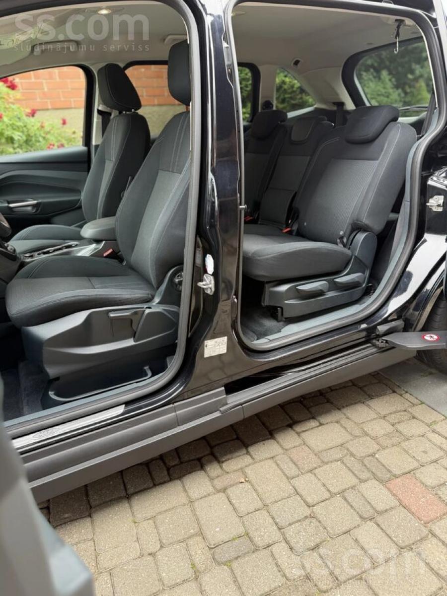 Black Ford C-Max 2013 in Valka, with an engine capacity of 1.60 L and mileage of 209 thousand km for 4995 €, photo 21 on AUTOMOTO.COM.LV