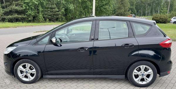 Black Ford C-Max 2013 in Kaunas, with an engine capacity of 1.00 L and mileage of 120 thousand km for 3990 €, photo 3 on AUTOMOTO.COM.LV