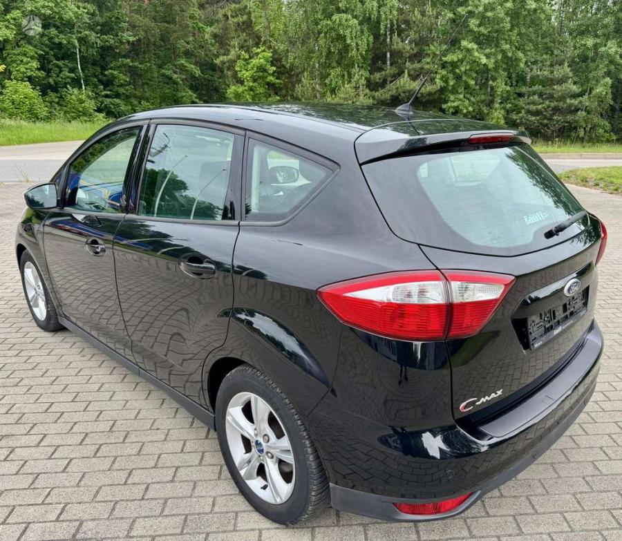 Black Ford C-Max 2013 in Kaunas, with an engine capacity of 1.00 L and mileage of 120 thousand km for 3990 €, photo 5 on AUTOMOTO.COM.LV