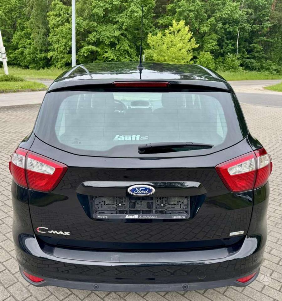 Black Ford C-Max 2013 in Kaunas, with an engine capacity of 1.00 L and mileage of 120 thousand km for 3990 €, photo 6 on AUTOMOTO.COM.LV