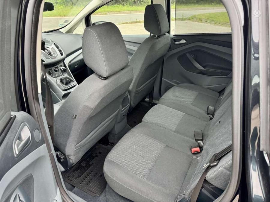 Black Ford C-Max 2013 in Kaunas, with an engine capacity of 1.00 L and mileage of 120 thousand km for 3990 €, photo 13 on AUTOMOTO.COM.LV