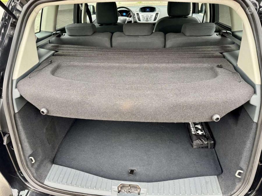 Black Ford C-Max 2013 in Kaunas, with an engine capacity of 1.00 L and mileage of 120 thousand km for 3990 €, photo 15 on AUTOMOTO.COM.LV
