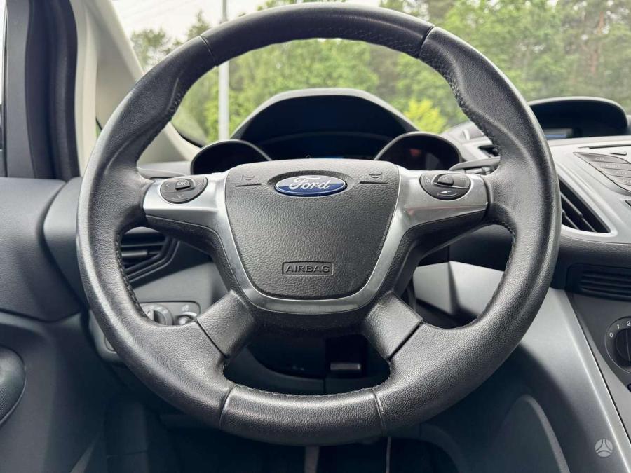 Black Ford C-Max 2013 in Kaunas, with an engine capacity of 1.00 L and mileage of 120 thousand km for 3990 €, photo 21 on AUTOMOTO.COM.LV
