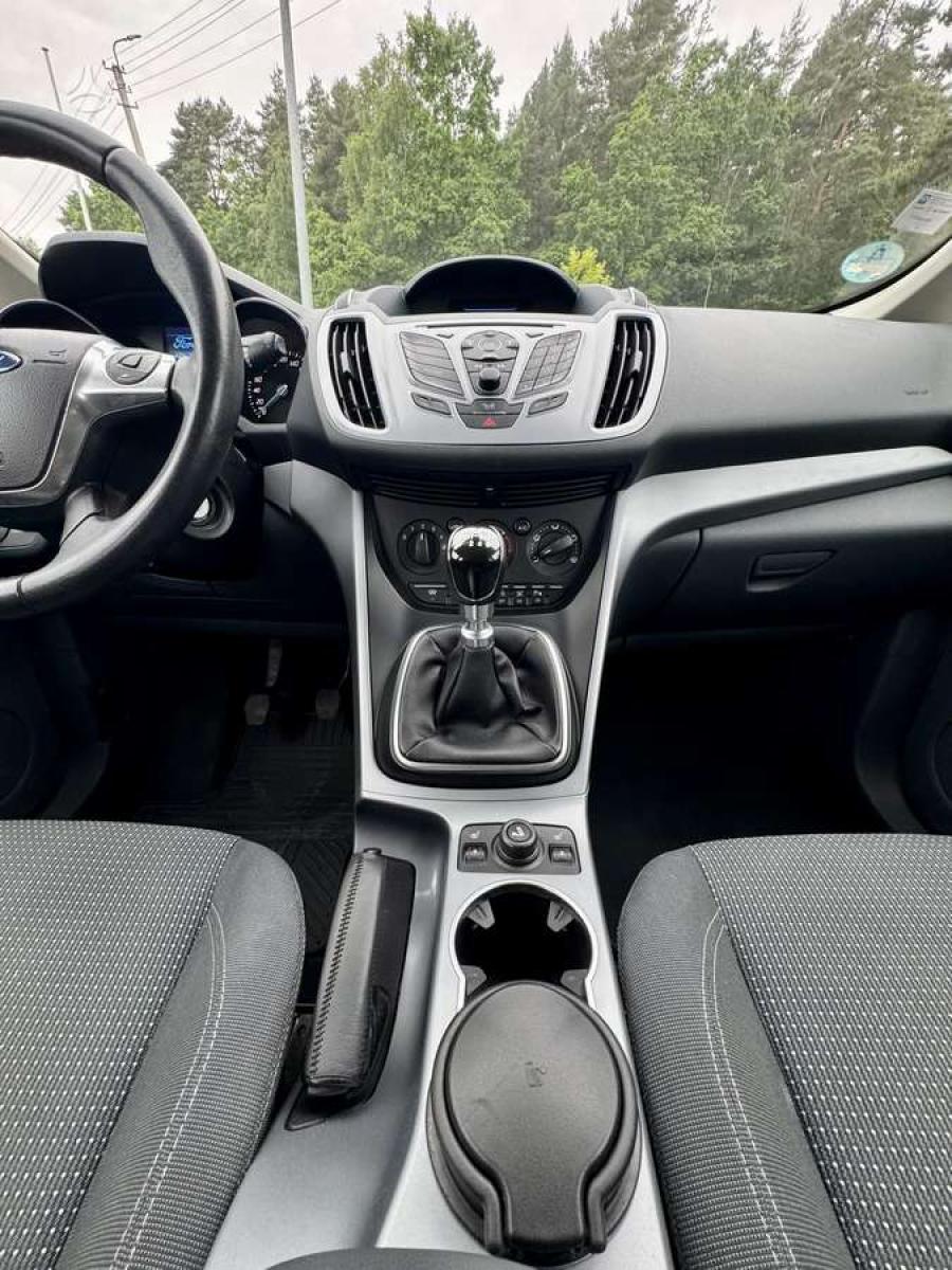 Black Ford C-Max 2013 in Kaunas, with an engine capacity of 1.00 L and mileage of 120 thousand km for 3990 €, photo 24 on AUTOMOTO.COM.LV