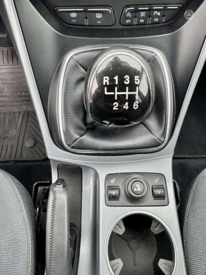 Black Ford C-Max 2013 in Kaunas, with an engine capacity of 1.00 L and mileage of 120 thousand km for 3990 €, photo 28 on AUTOMOTO.COM.LV