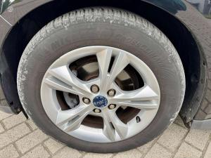 Black Ford C-Max 2013 in Kaunas, with an engine capacity of 1.00 L and mileage of 120 thousand km for 3990 €, photo 33 on AUTOMOTO.COM.LV