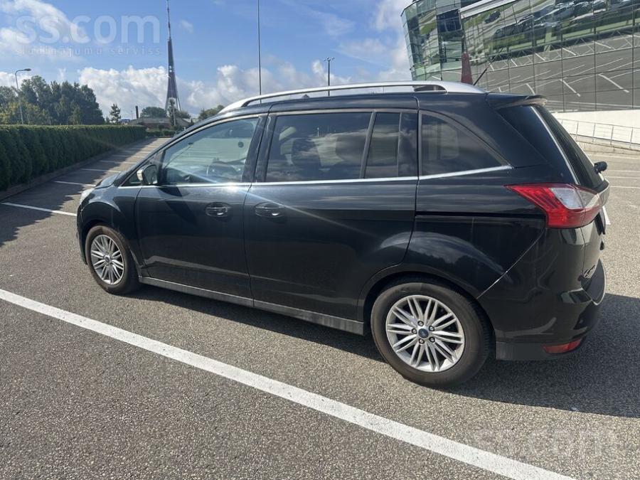 Melns Ford C-Max 2013 Rīga, ar dzinēja tilpumu 1.60 L un nobraukumu 256 tūkst. km par 3750 €, foto 7 vietnē AUTOMOTO.COM.LV
