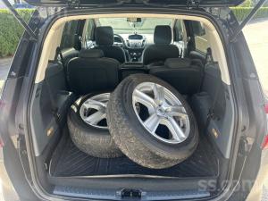 Melns Ford C-Max 2013 Rīga, ar dzinēja tilpumu 1.60 L un nobraukumu 256 tūkst. km par 3750 €, foto 11 vietnē AUTOMOTO.COM.LV