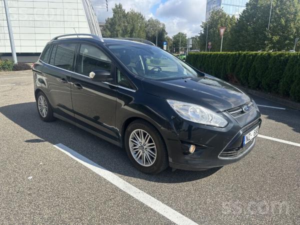 Black Ford C-Max 2013 in Riga, with an engine capacity of 1.60 L and mileage of 256 thousand km for 3750 €, photo 3 on AUTOMOTO.COM.LV