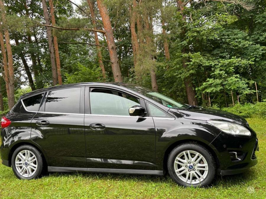 Black Ford C-Max 2014 in Utena, with an engine capacity of 2.00 L and mileage of 130 thousand km for 4650 €, photo 6 on AUTOMOTO.COM.LV