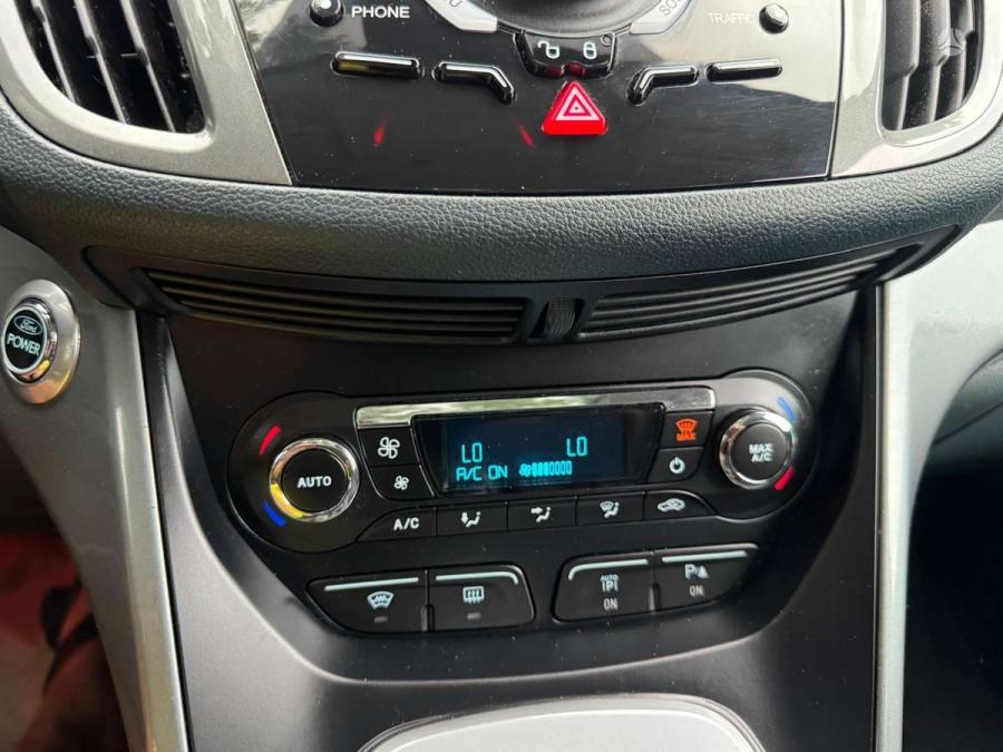Black Ford C-Max 2014 in Utena, with an engine capacity of 2.00 L and mileage of 130 thousand km for 4650 €, photo 15 on AUTOMOTO.COM.LV