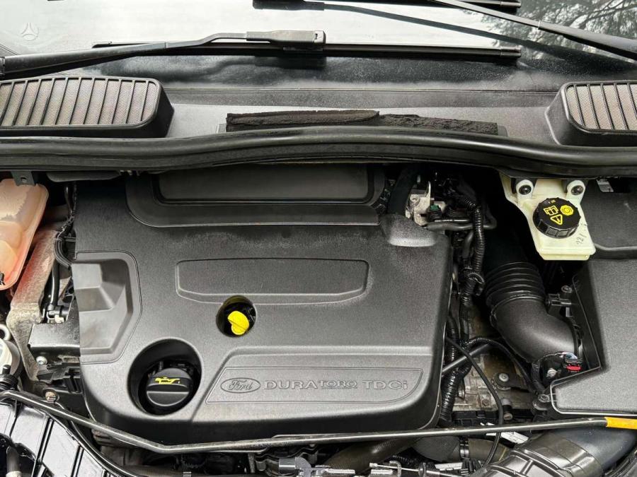 Black Ford C-Max 2014 in Utena, with an engine capacity of 2.00 L and mileage of 130 thousand km for 4650 €, photo 22 on AUTOMOTO.COM.LV