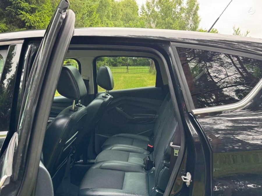 Black Ford C-Max 2014 in Utena, with an engine capacity of 2.00 L and mileage of 130 thousand km for 4650 €, photo 30 on AUTOMOTO.COM.LV