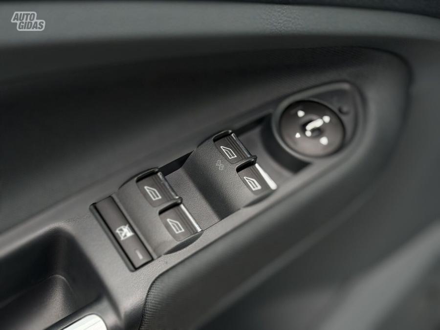 Black Ford C-Max 2014 in Kretinga, with an engine capacity of 1.00 L and mileage of 111 thousand km for 5000 €, photo 13 on AUTOMOTO.COM.LV