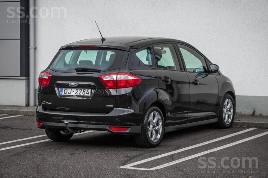 Melns Ford C-Max 2014 Rīga, ar dzinēja tilpumu 1.00 L un nobraukumu 210 tūkst. km par 3950 €, foto 5 vietnē AUTOMOTO.COM.LV