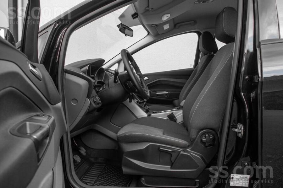 Melns Ford C-Max 2014 Rīga, ar dzinēja tilpumu 1.00 L un nobraukumu 210 tūkst. km par 3950 €, foto 8 vietnē AUTOMOTO.COM.LV
