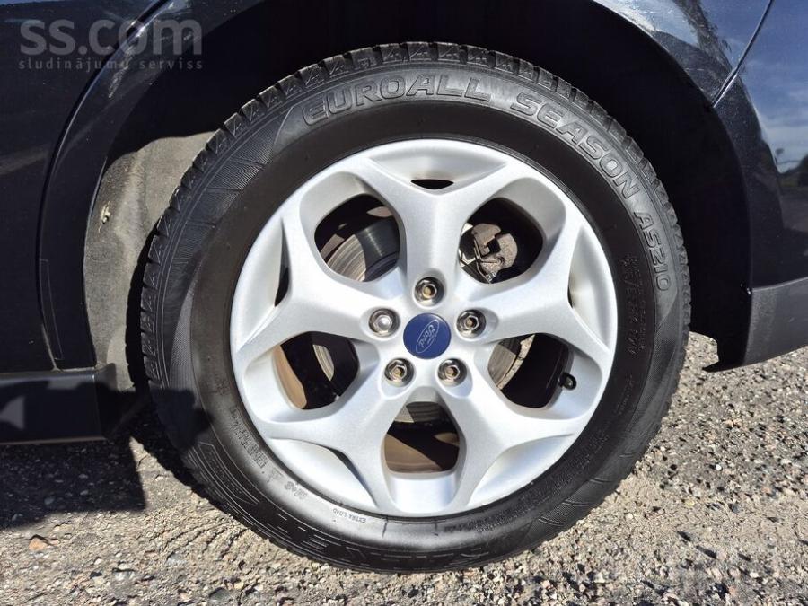 Melns Ford C-Max 2014 Cēsis, ar dzinēja tilpumu 1.60 L un nobraukumu 204 tūkst. km par 5500 €, foto 17 vietnē AUTOMOTO.COM.LV