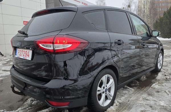 Black Ford C-Max 2016 in Kaunas, with an engine capacity of 1.50 L and mileage of 313 thousand km for 5990 €, photo 4 on AUTOMOTO.COM.LV