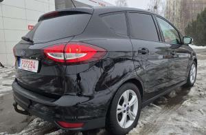 Black Ford C-Max 2016 in Kaunas, with an engine capacity of 1.50 L and mileage of 313 thousand km for 5990 €, photo 4 on AUTOMOTO.COM.LV