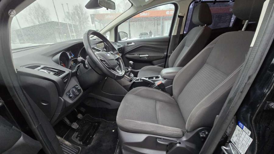 Black Ford C-Max 2016 in Kaunas, with an engine capacity of 1.50 L and mileage of 313 thousand km for 5990 €, photo 7 on AUTOMOTO.COM.LV