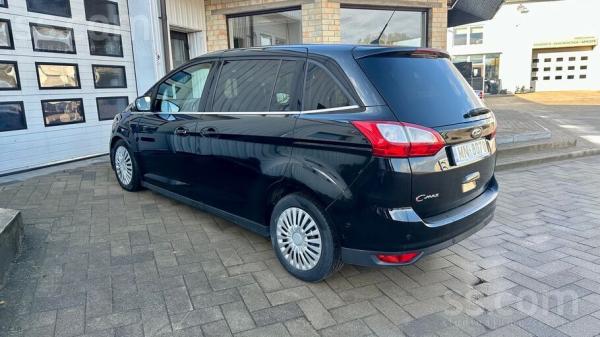 Melns Ford C-Max 2016 Tukums, ar dzinēja tilpumu 1.50 L un nobraukumu 177 tūkst. km par 6800 €, foto 4 vietnē AUTOMOTO.COM.LV