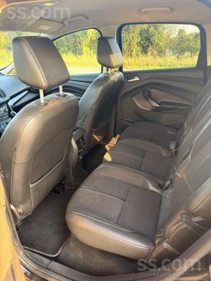 Melns Ford C-Max 2016 Rīga, ar dzinēja tilpumu 1.50 L un nobraukumu 308 tūkst. km par 5990 €, foto 10 vietnē AUTOMOTO.COM.LV