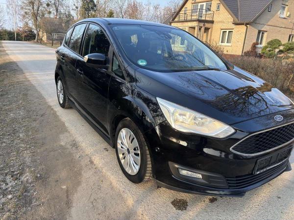 Melns Ford C-Max 2016 Prienai, ar dzinēja tilpumu 1.00 L un nobraukumu 212 tūkst. km par 4450 €, foto 5 vietnē AUTOMOTO.COM.LV