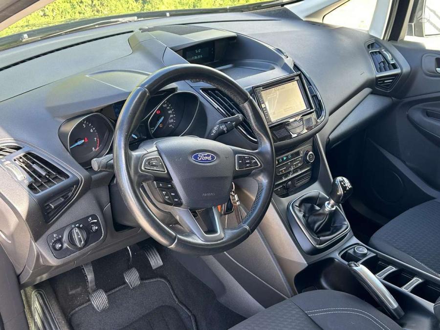 Melns Ford C-Max 2016 Kretinga, ar dzinēja tilpumu 1.00 L un nobraukumu 107 tūkst. km par 5800 €, foto 13 vietnē AUTOMOTO.COM.LV