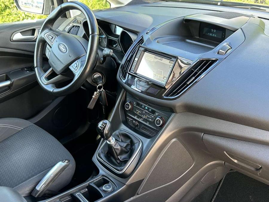 Melns Ford C-Max 2016 Kretinga, ar dzinēja tilpumu 1.00 L un nobraukumu 107 tūkst. km par 5800 €, foto 15 vietnē AUTOMOTO.COM.LV