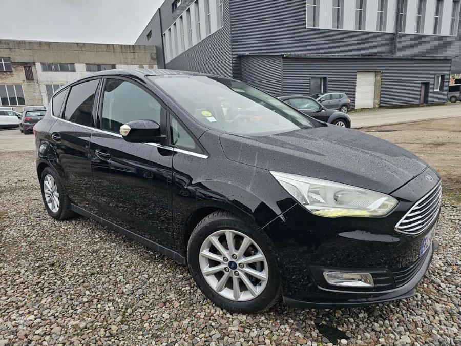 Black Ford C-Max 2017 in Taurage, with an engine capacity of 1.50 L and mileage of 260 thousand km for 5500 €, photo 1 on AUTOMOTO.COM.LV