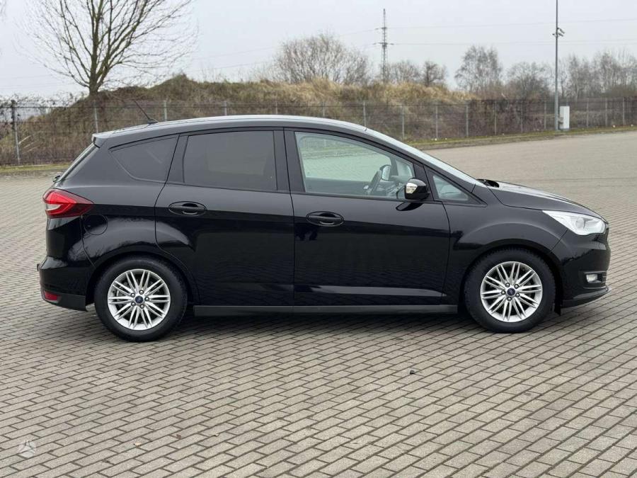 Melns Ford C-Max 2017 Marijampole, ar dzinēja tilpumu 1.00 L un nobraukumu 104 tūkst. km par 5600 €, foto 6 vietnē AUTOMOTO.COM.LV