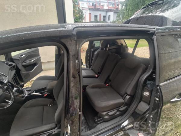 Melns Ford C-Max 2017 Rīga, ar dzinēja tilpumu 1.00 L un nobraukumu 156 tūkst. km par 5100 €, foto 10 vietnē AUTOMOTO.COM.LV
