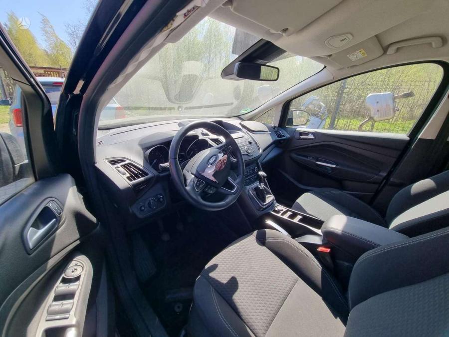 Black Ford C-Max 2018 in Vilnius, with an engine capacity of 1.00 L and mileage of 132 thousand km for 2150 €, photo 12 on AUTOMOTO.COM.LV