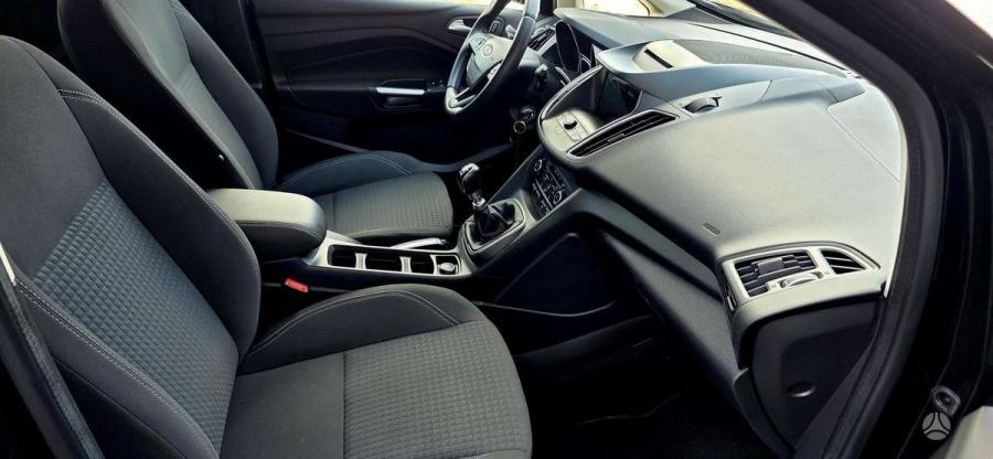 Black Ford C-Max 2019 in Siauliai, with an engine capacity of 1.00 L and mileage of 56 thousand km for 7750 €, photo 24 on AUTOMOTO.COM.LV
