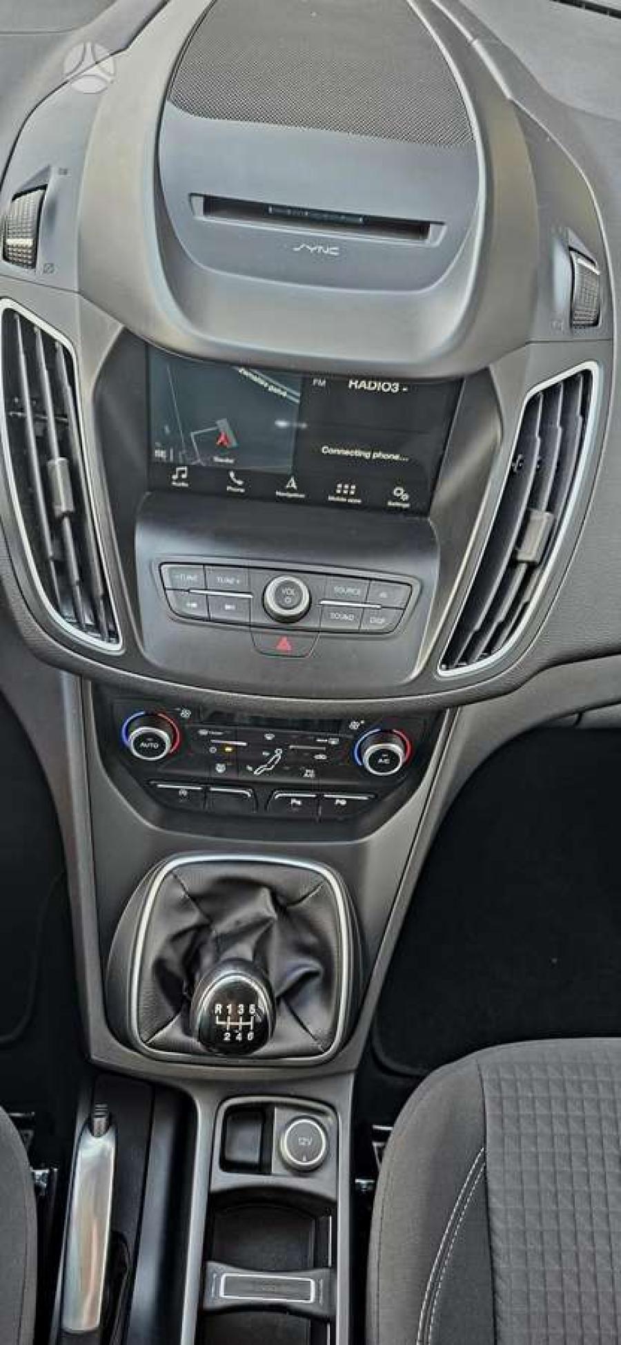 Black Ford C-Max 2019 in Siauliai, with an engine capacity of 1.00 L and mileage of 56 thousand km for 7750 €, photo 27 on AUTOMOTO.COM.LV