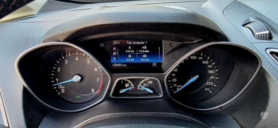 Black Ford C-Max 2019 in Siauliai, with an engine capacity of 1.00 L and mileage of 56 thousand km for 7750 €, photo 28 on AUTOMOTO.COM.LV