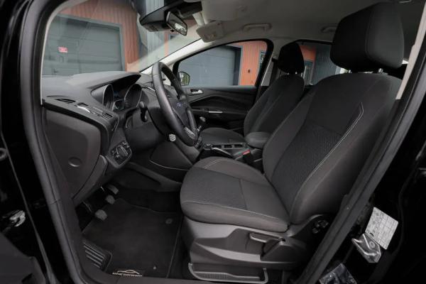 Black Ford C-Max 2019 in Jelgava, with an engine capacity of 1.00 L and mileage of 56 thousand km for 8750 €, photo 7 on AUTOMOTO.COM.LV