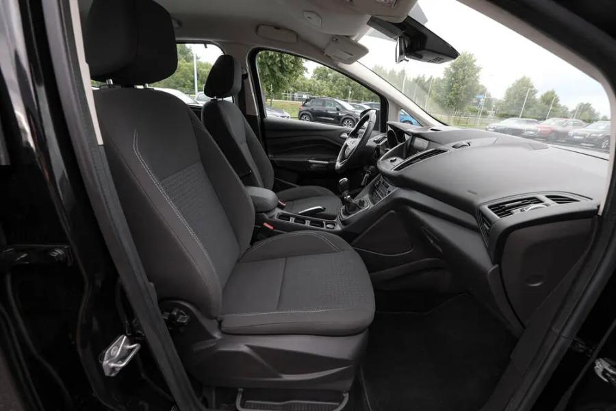 Black Ford C-Max 2019 in Jelgava, with an engine capacity of 1.00 L and mileage of 56 thousand km for 8750 €, photo 12 on AUTOMOTO.COM.LV
