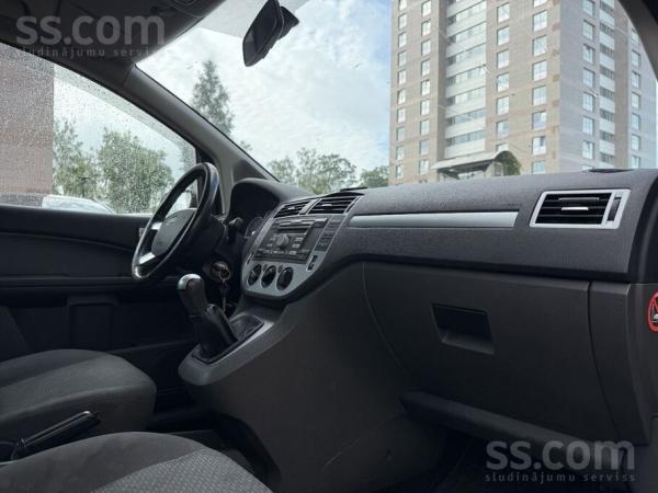 Black Ford C-Max 2007 in Riga, with an engine capacity of 1.60 L and mileage of 0 thousand km for 2500 €, photo 10 on AUTOMOTO.COM.LV