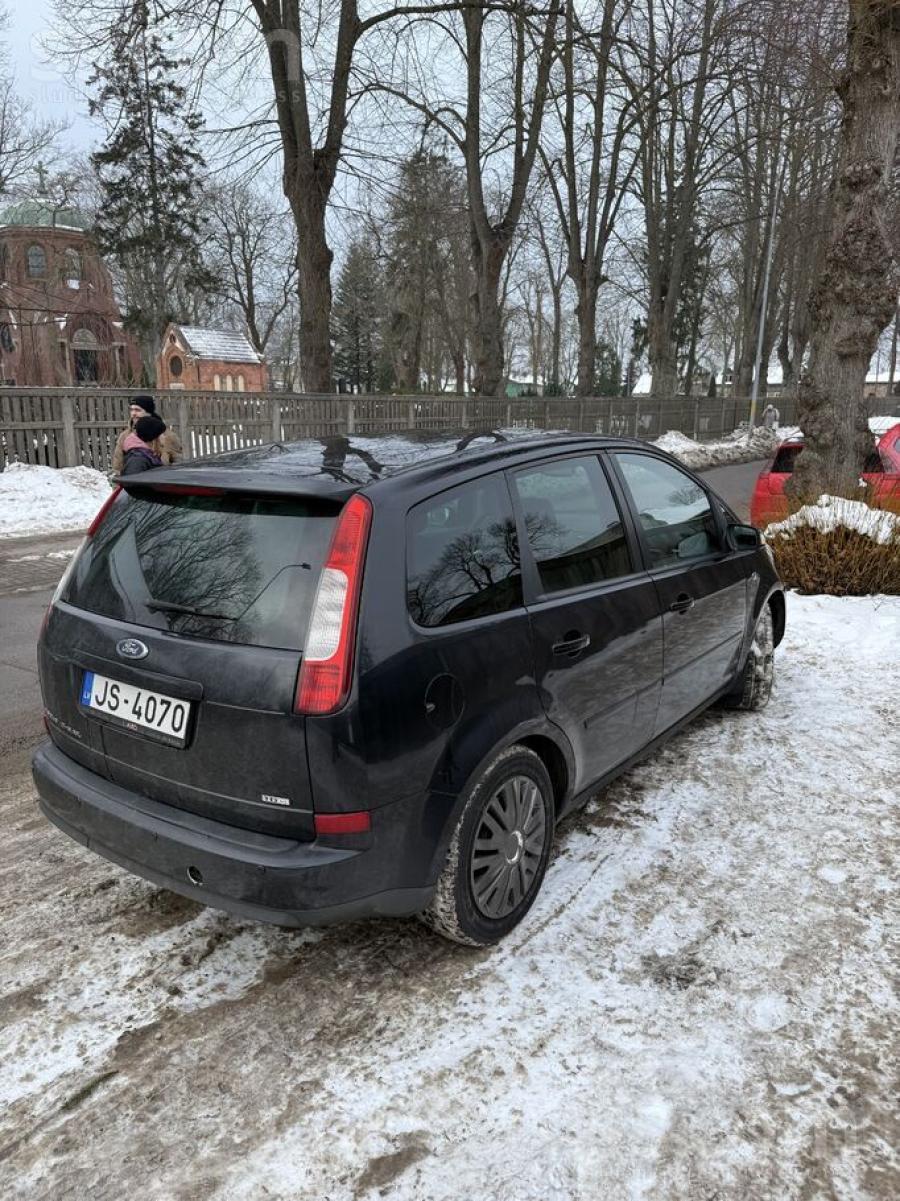 Black Ford C-Max 2004 in Liepaja, with an engine capacity of 1.60 L and mileage of 197 thousand km for 1550 €, photo 4 on AUTOMOTO.COM.LV