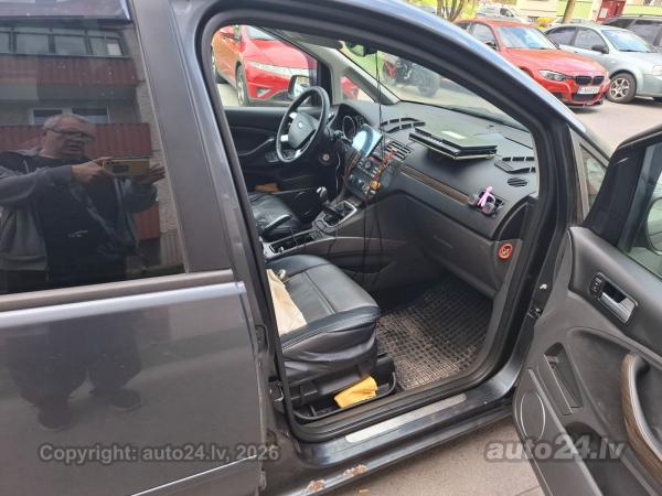 Melns Ford C-Max 2010 Tallina, ar dzinēja tilpumu 1.80 L un nobraukumu 225 tūkst. km par 2499 €, foto 10 vietnē AUTOMOTO.COM.LV