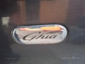 Black Ford C-Max 2010 in Tallinn, with an engine capacity of 1.80 L and mileage of 225 thousand km for 2499 €, photo 14 on AUTOMOTO.COM.LV