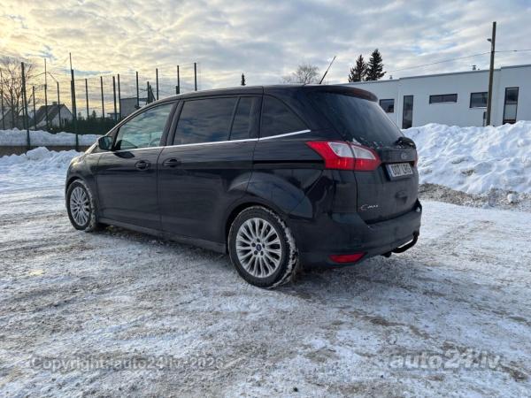 Black Ford C-Max 2012 in Tallinn, with an engine capacity of 2.00 L and mileage of 212 thousand km for 5490 €, photo 2 on AUTOMOTO.COM.LV