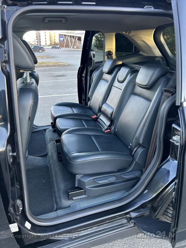Melns Ford C-Max 2012 Tallina, ar dzinēja tilpumu 2.00 L un nobraukumu 254 tūkst. km par 4500 €, foto 11 vietnē AUTOMOTO.COM.LV