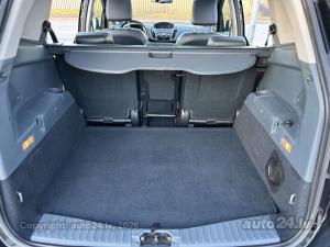 Melns Ford C-Max 2012 Tallina, ar dzinēja tilpumu 2.00 L un nobraukumu 254 tūkst. km par 4500 €, foto 19 vietnē AUTOMOTO.COM.LV