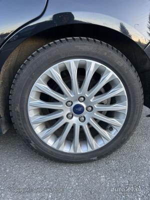 Melns Ford C-Max 2012 Tallina, ar dzinēja tilpumu 2.00 L un nobraukumu 254 tūkst. km par 4500 €, foto 23 vietnē AUTOMOTO.COM.LV