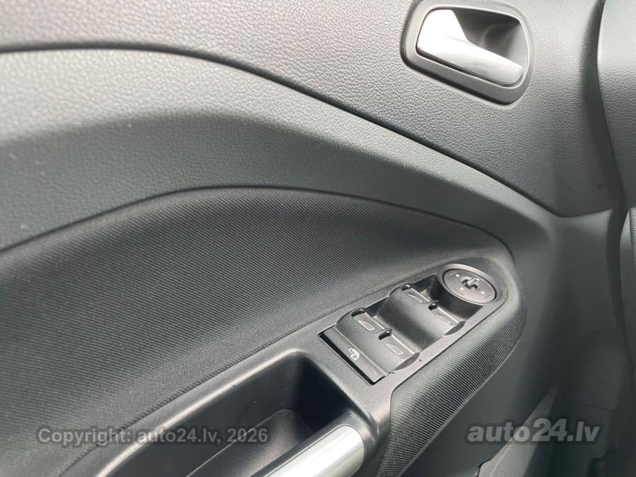 Black Ford C-Max 2012 in Tartu, with an engine capacity of 1.60 L and mileage of 227 thousand km for 4500 €, photo 13 on AUTOMOTO.COM.LV