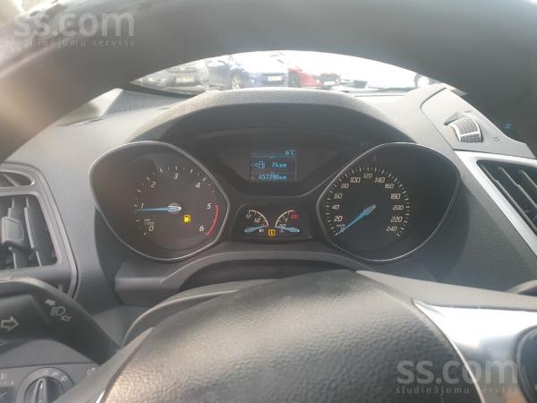 Black Ford C-Max 2013 in Riga, with an engine capacity of 1.60 L and mileage of 458 thousand km for 2490 €, photo 4 on AUTOMOTO.COM.LV
